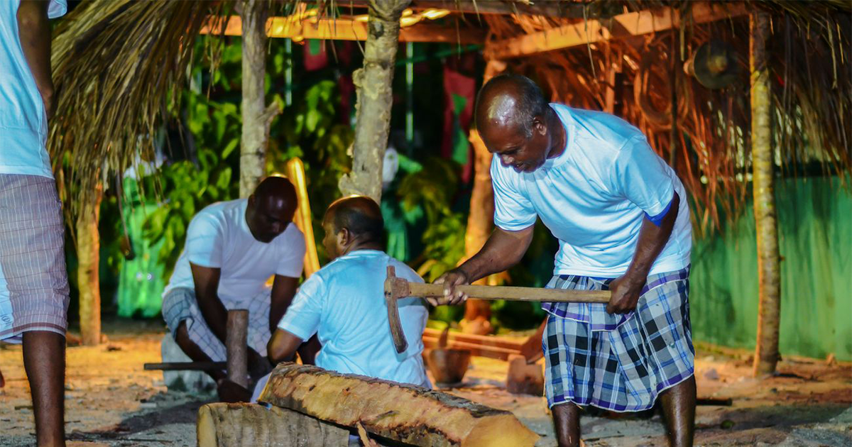 މަޒުމޫނު | kaafiyaa